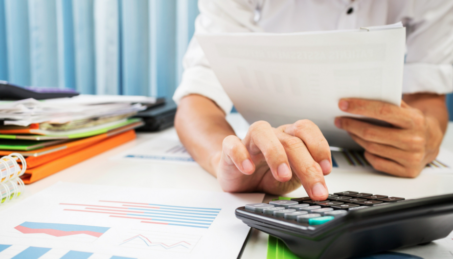 8人贷款2500万上班