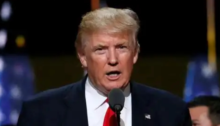 特朗普回应台岛军演